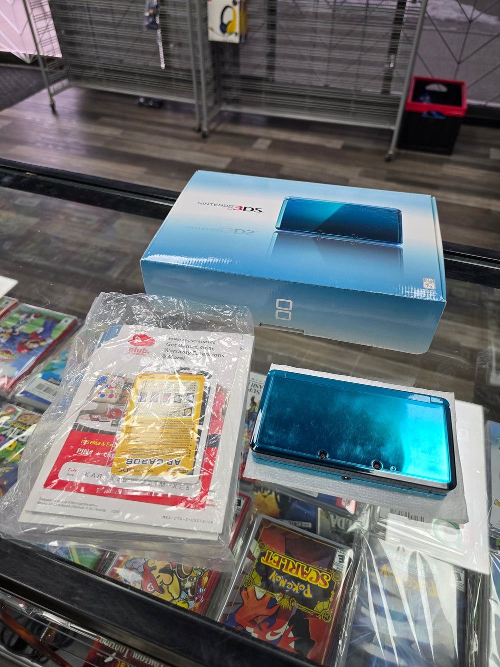 Nintendo 3DS Launch Edition Aqua Blue Teal Handheld Console