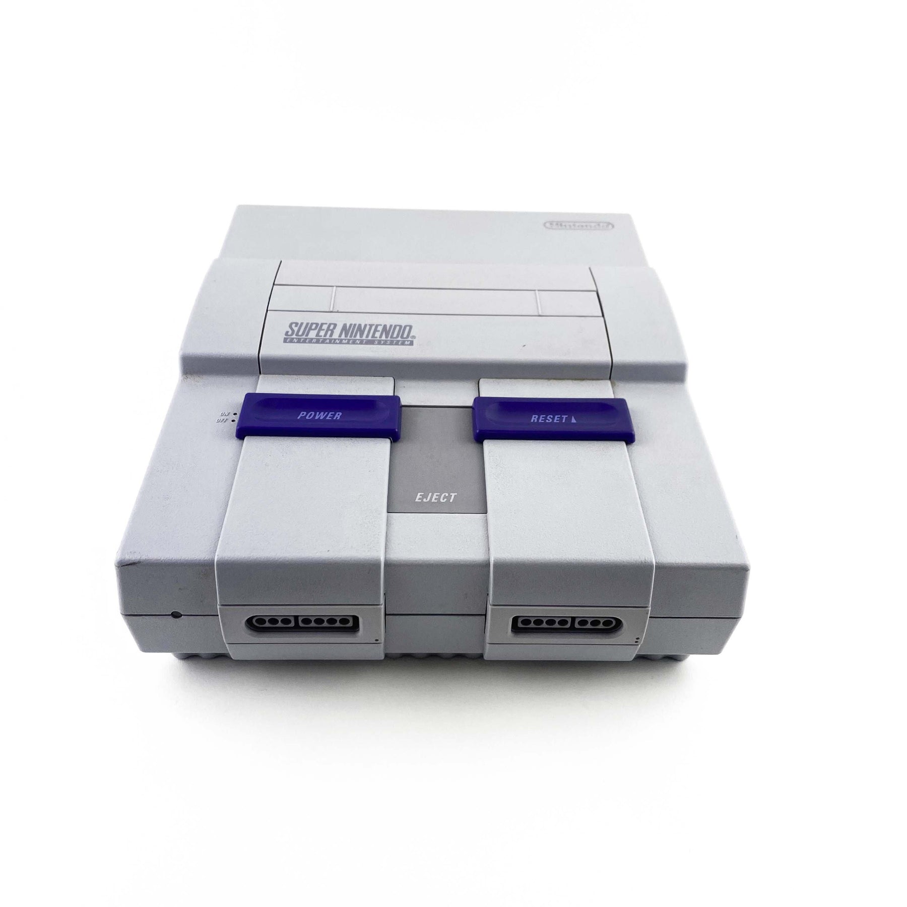 Super Nintendo Console Bundle (SNS-001)